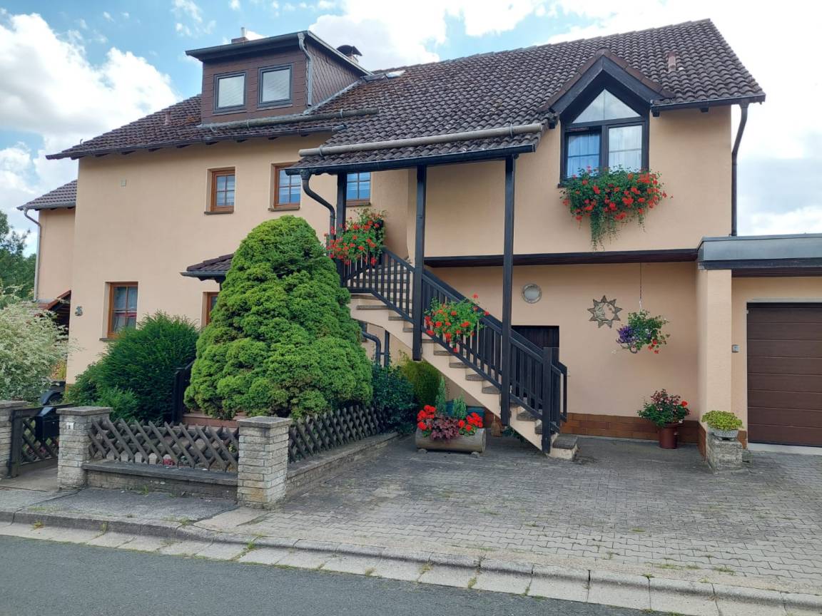 45 M² Ferienwohnung ∙ 1 Schlafzimmer ∙ 3 Gäste - Bad Rodach