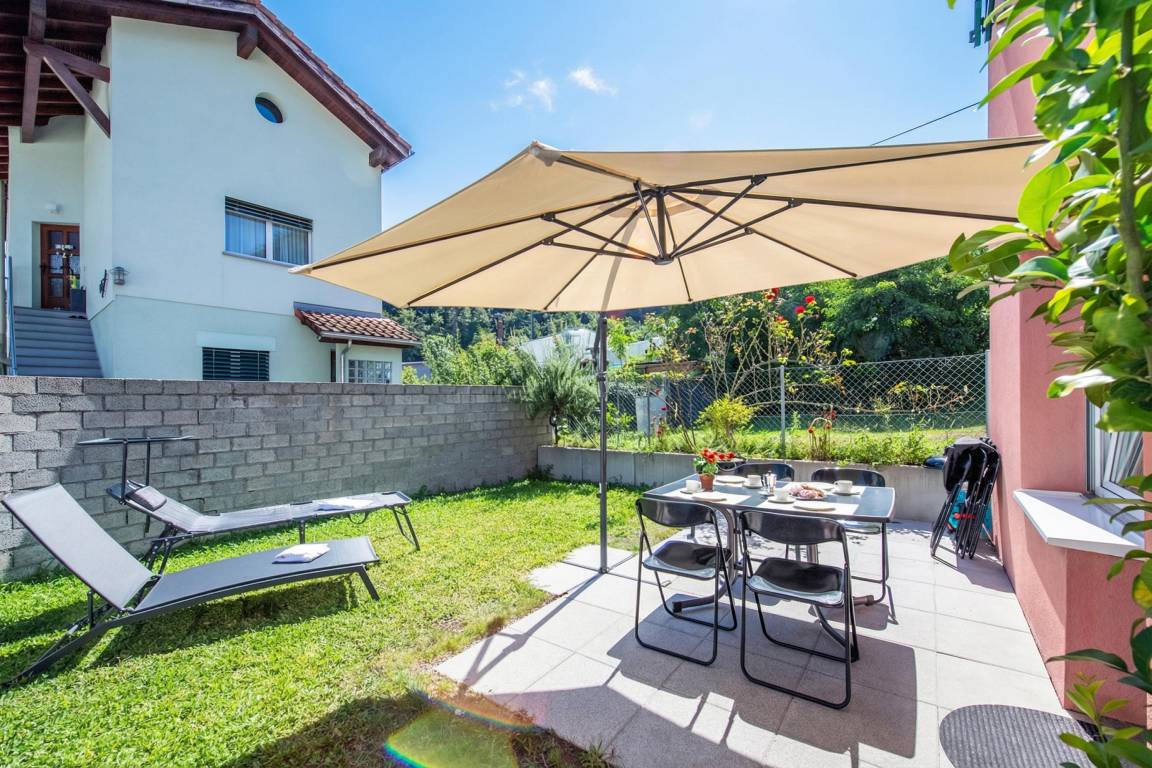 110 M² Ferienhaus ∙ 3 Schlafzimmer ∙ 6 Gäste - Losone