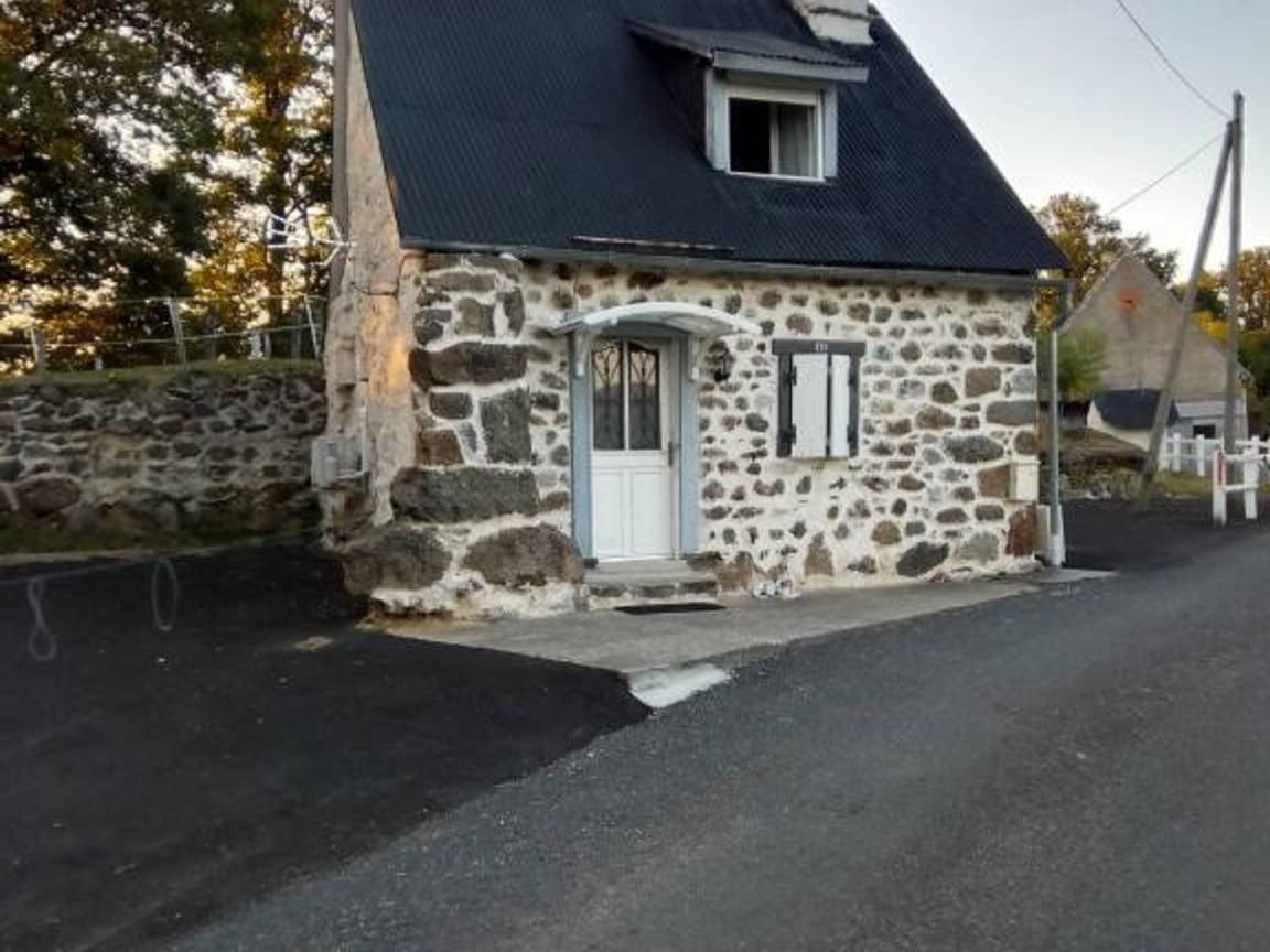 38 M² House ∙ 1 Bedroom ∙ 3 Guests - Bort-les-Orgues