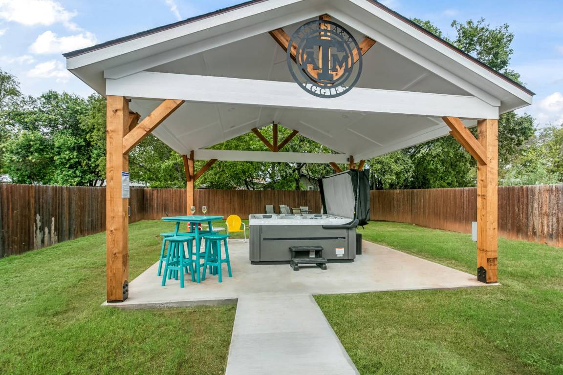 127 M² Hotel ∙ 3 Habitaciones ∙ 6 Huéspedes - Fredericksburg, TX