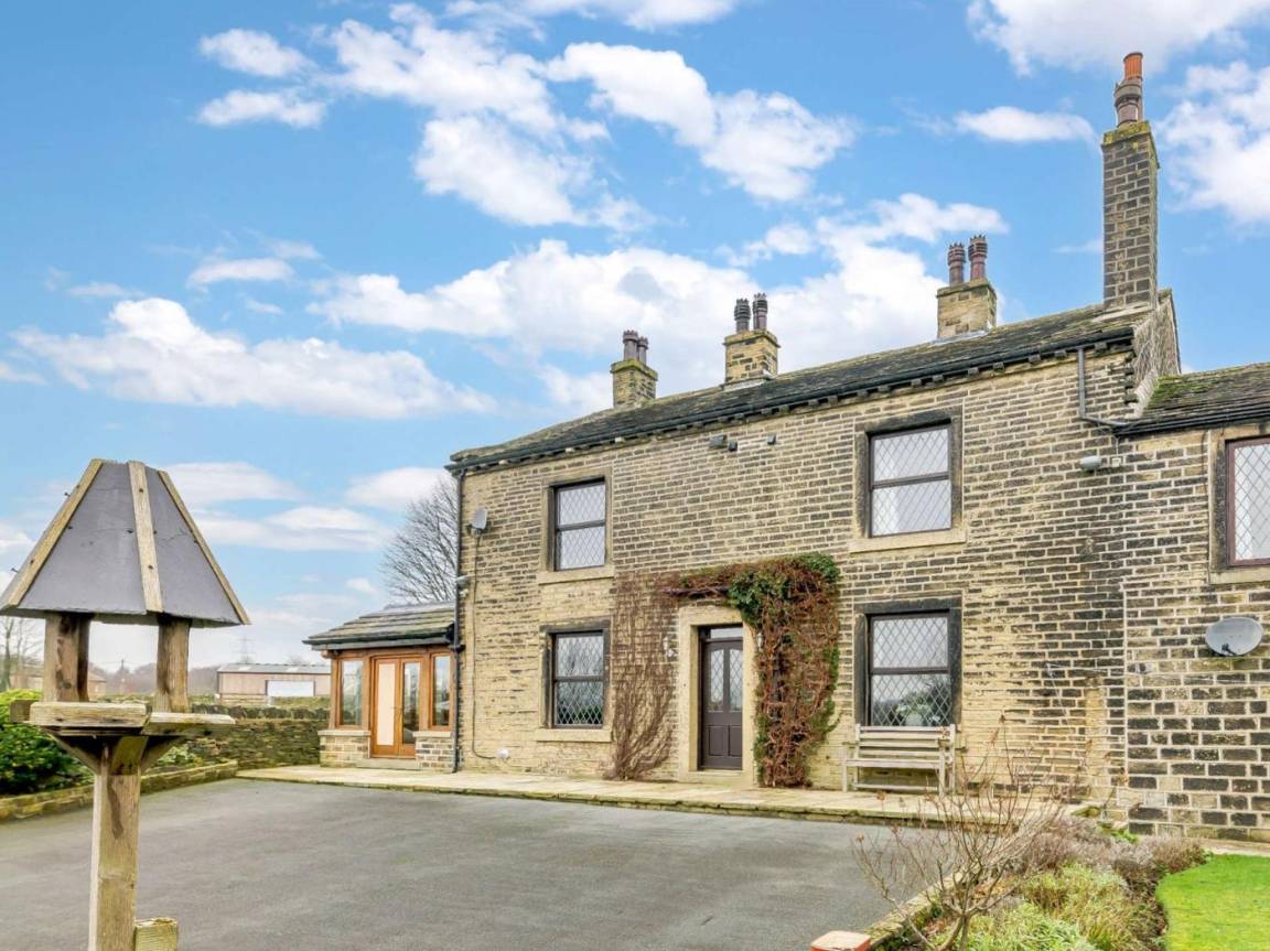 Cottage ∙ 3 Bedrooms ∙ 6 Guests - Hebden Bridge