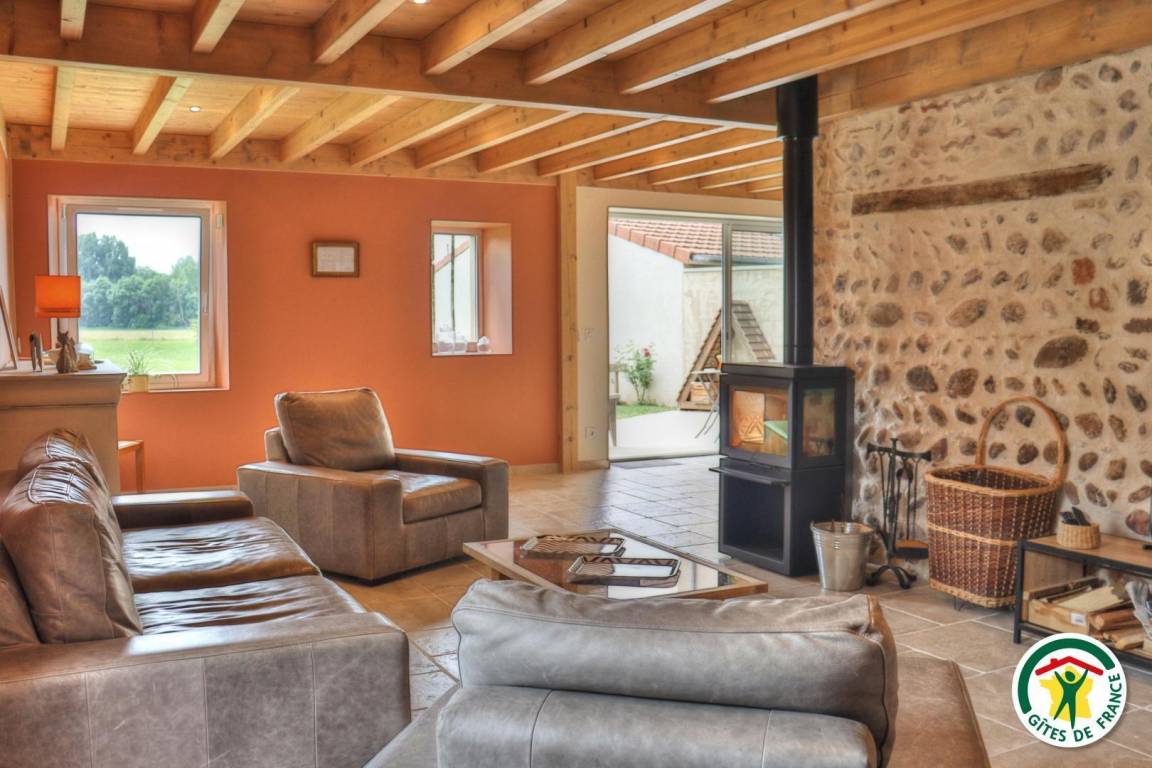 145 M² Gîte ∙ 3 Chambres ∙ 6 Personnes - Rhône-Alpes