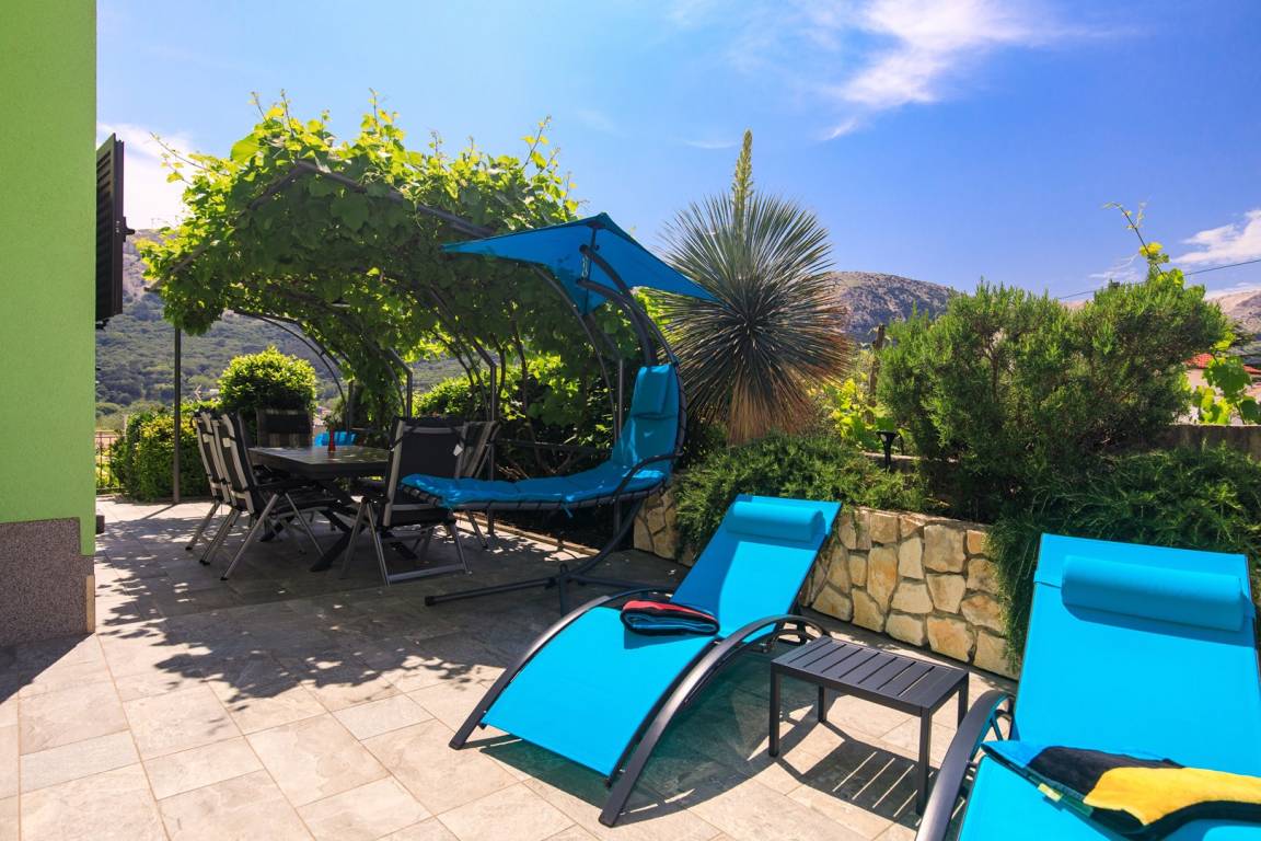 125 M² Ferienwohnung ∙ 4 Schlafzimmer ∙ 7 Gäste - Vrbnik