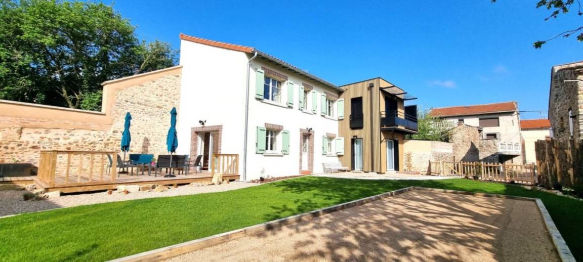 120 M² Ferienhaus ∙ 3 Schlafzimmer ∙ 8 Gäste - Brioude