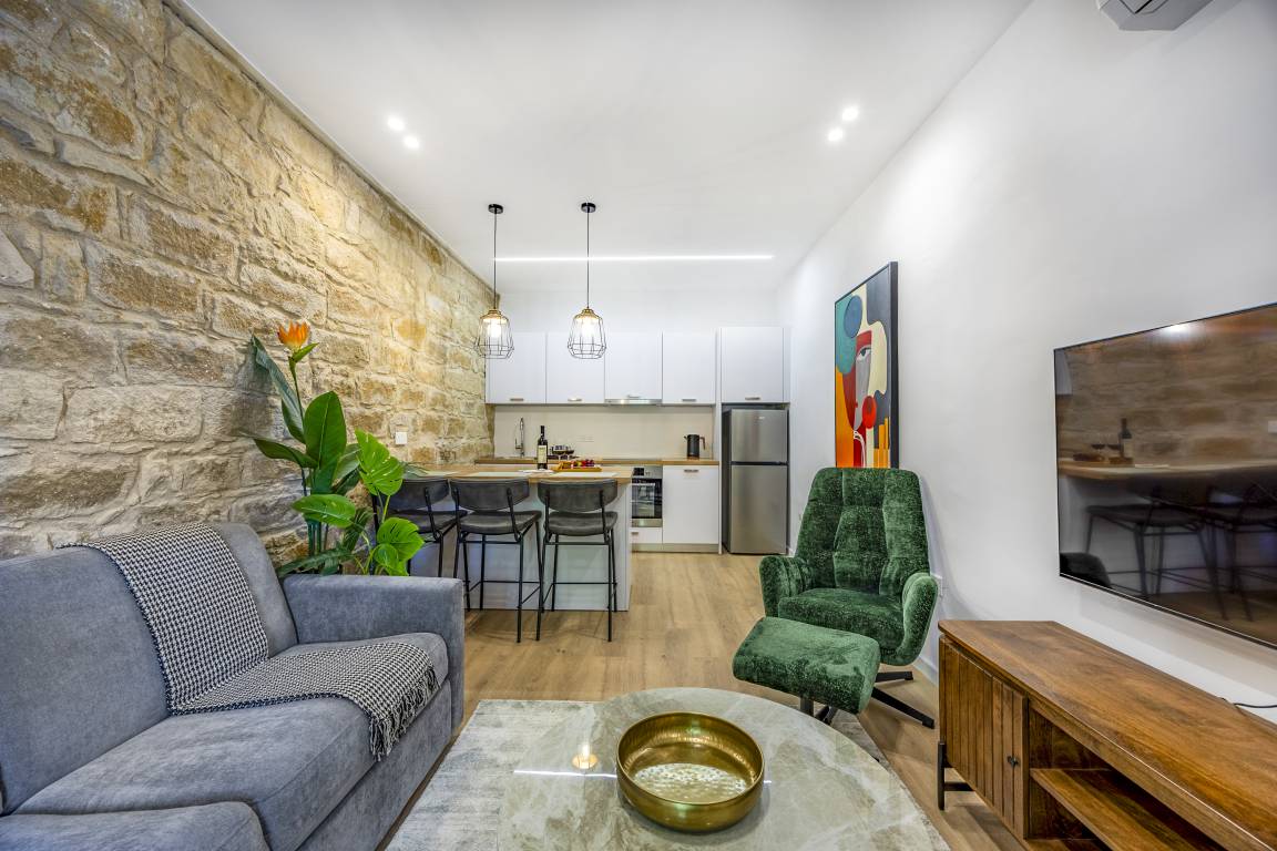 55 M² Apartment ∙ 2 Bedrooms ∙ 4 Guests - Ипсонас