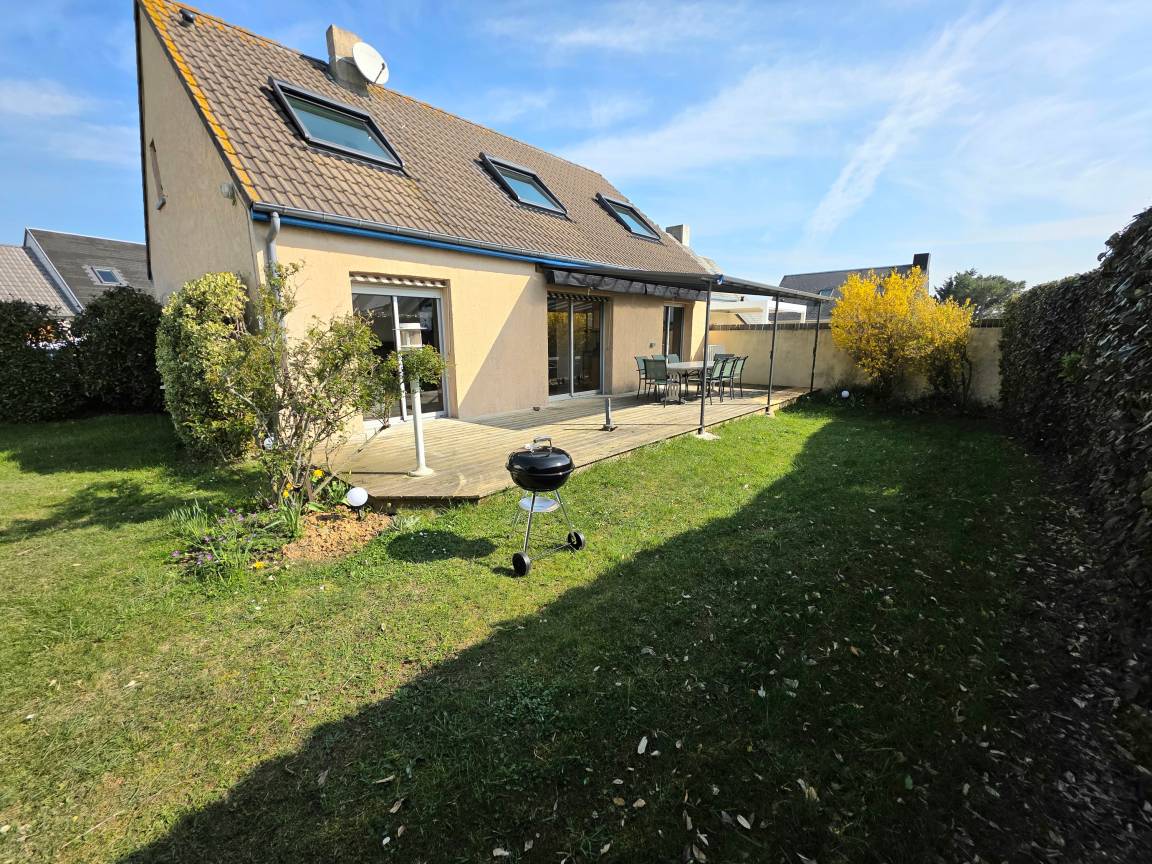 118 M² Maison De Vacances ∙ 3 Chambres ∙ 10 Personnes - Coutances