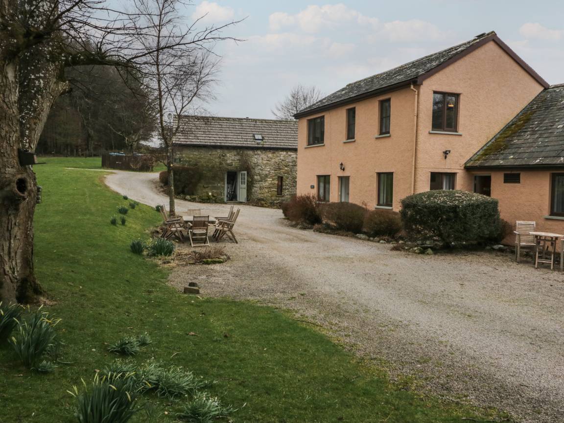 Cottage ∙ 4 Bedrooms ∙ 8 Guests - Pooley Bridge