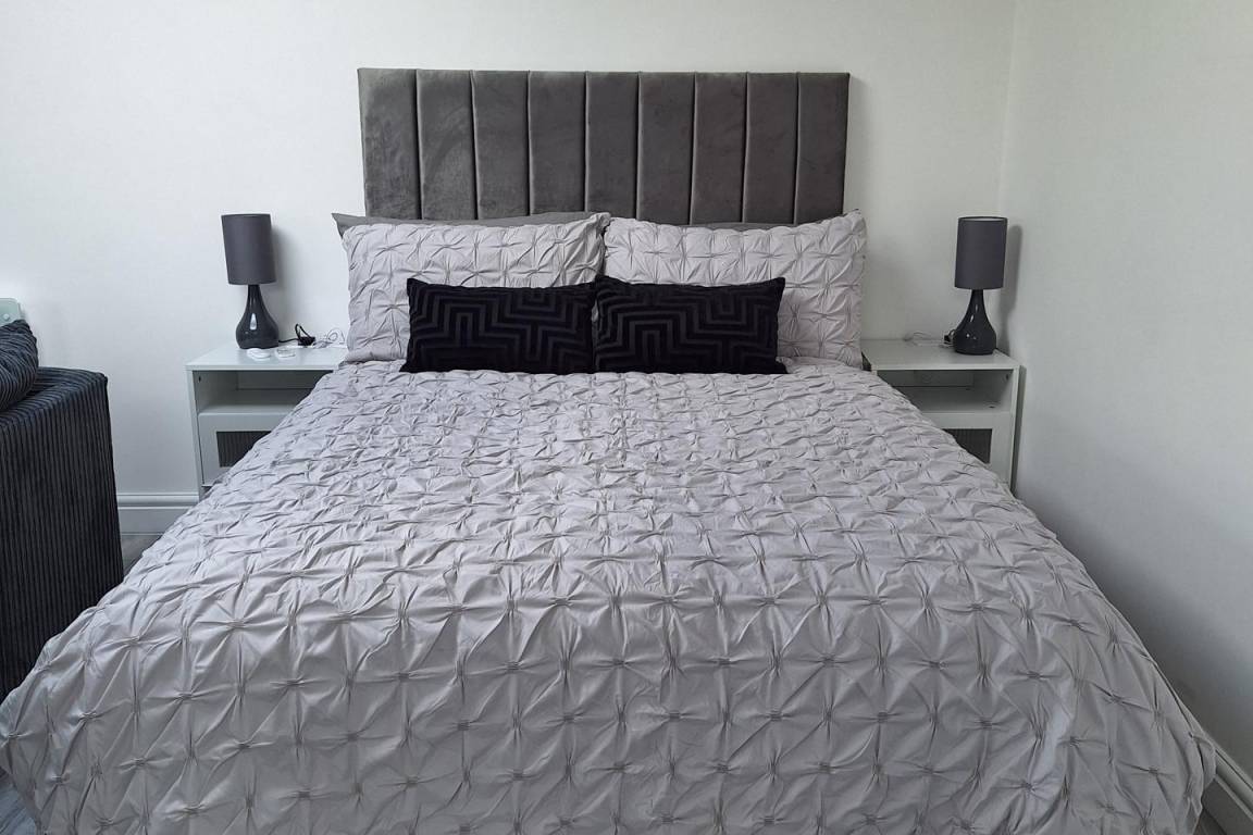 30 M² Studio Flat ∙ 1 Bedroom ∙ 2 Guests - Dartford