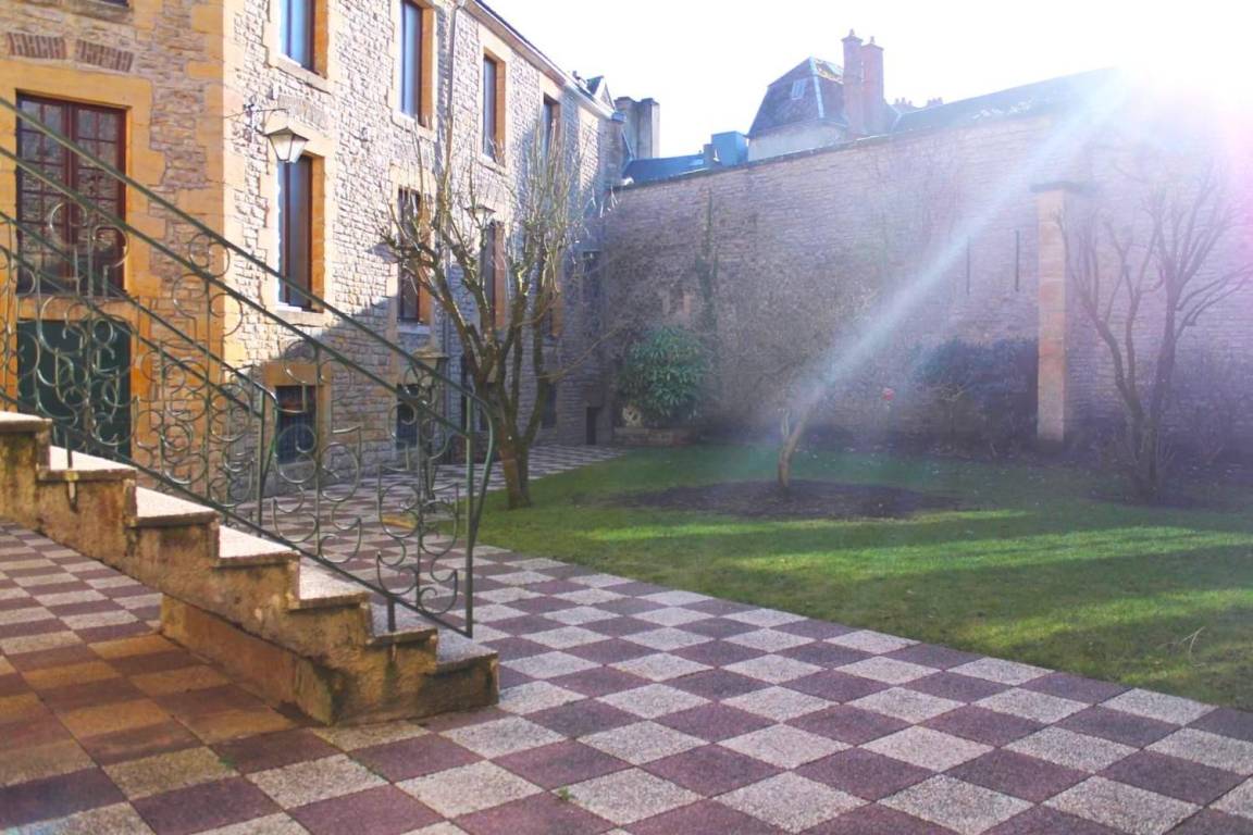 240 M² Gîte ∙ 3 Bedrooms ∙ 9 Guests - Sedan