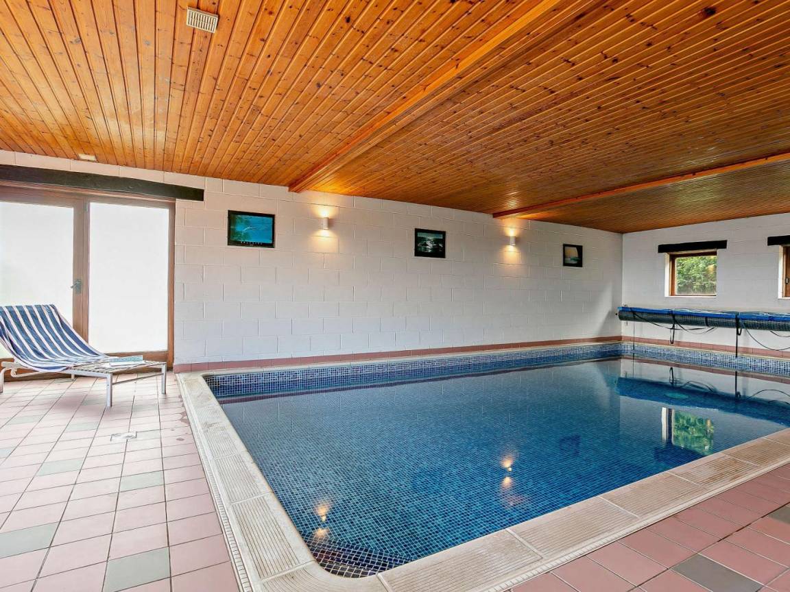 Cottage ∙ 2 Bedrooms ∙ 4 Guests - Holmfirth