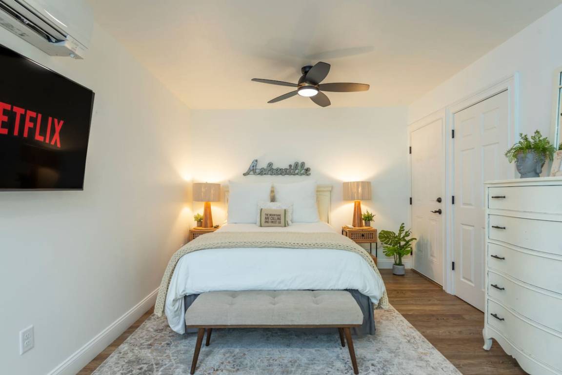 Apartment ∙ 1 Bedroom ∙ 2 Guests - Asheville, NC