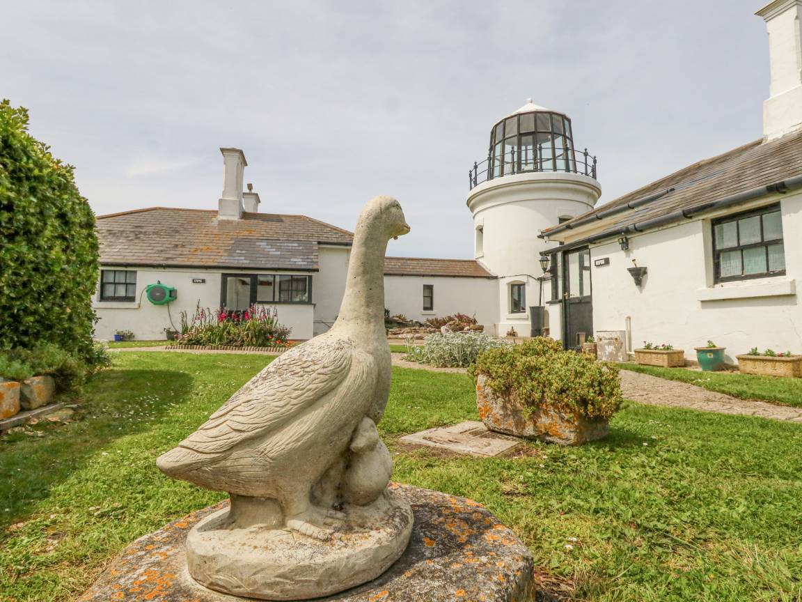 Cottage ∙ 2 Bedrooms ∙ 4 Guests - Pennsylvania Castle Estate