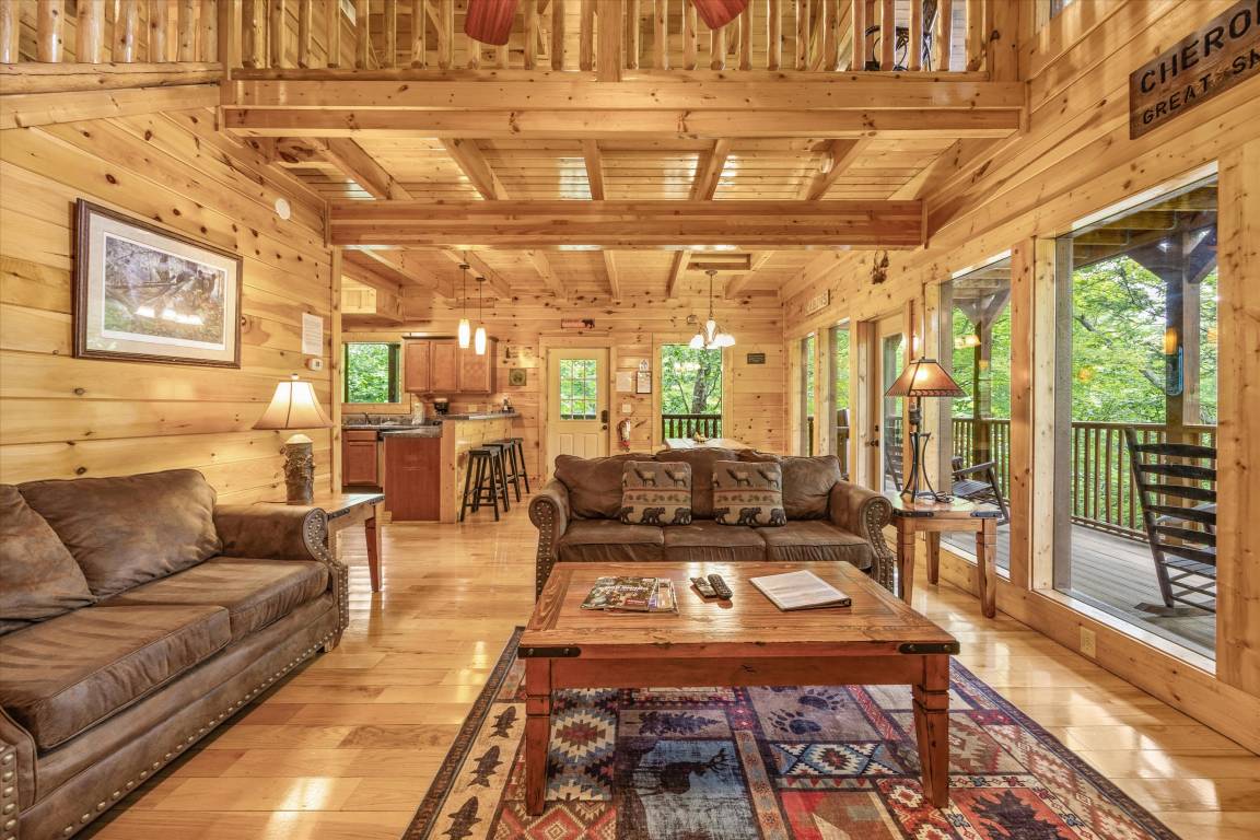 228 M² House ∙ 3 Bedrooms ∙ 10 Guests - Gatlinburg, TN