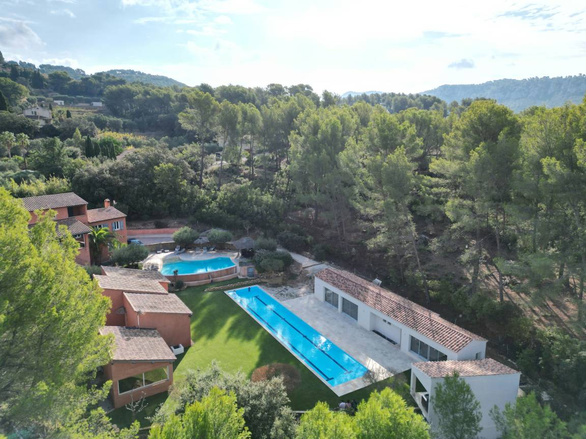 500 M² Ferienhaus ∙ 5 Schlafzimmer ∙ 1 Gast - Le Castellet