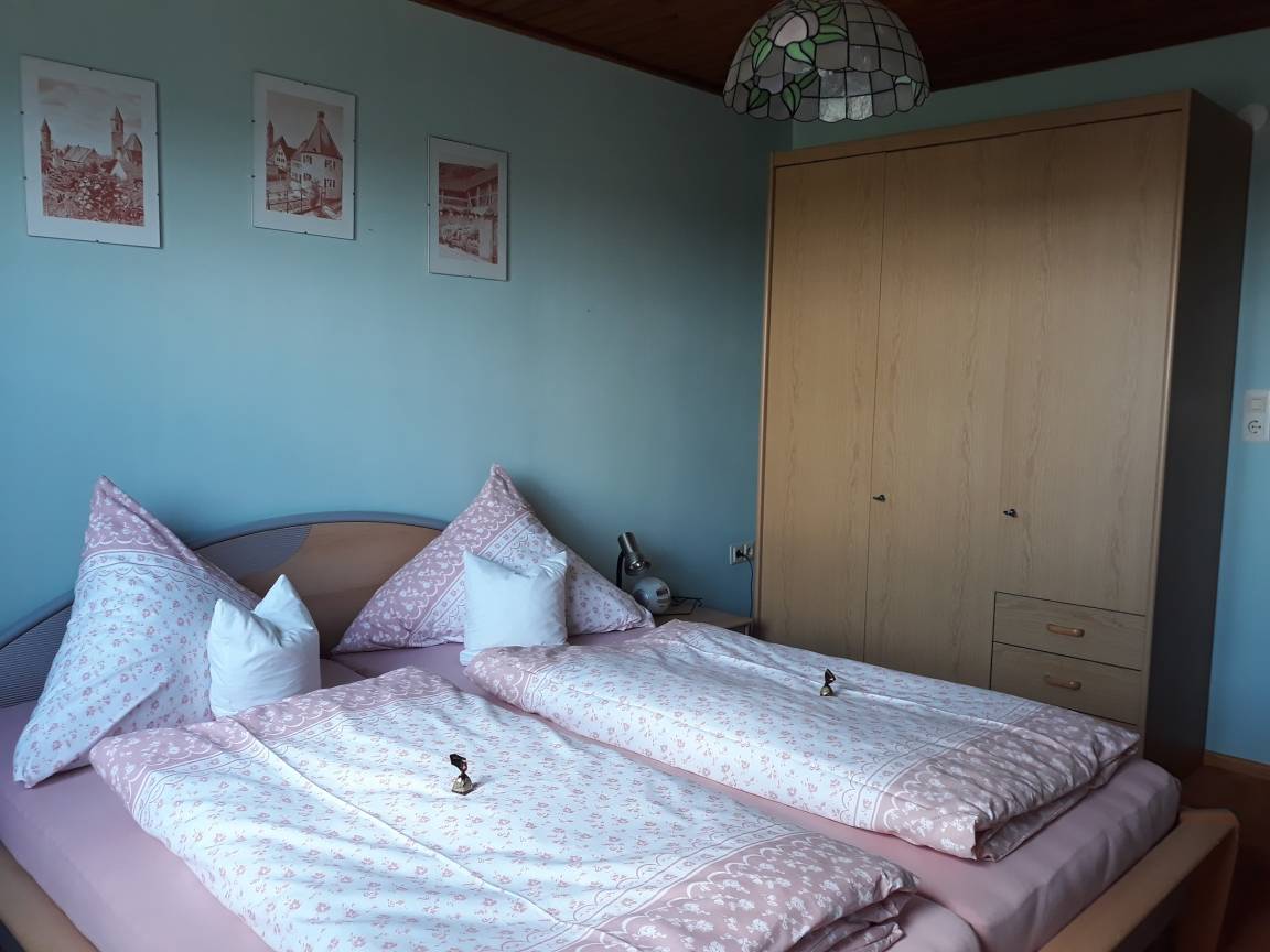 50 M² Ferienwohnung ∙ 2 Schlafzimmer ∙ 5 Gäste - Gunzenhausen