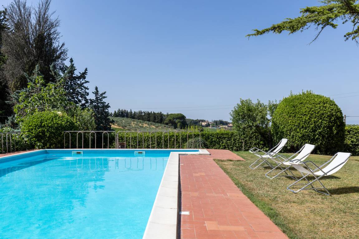 70 M² House ∙ 1 Bedroom ∙ 4 Guests - Poggibonsi