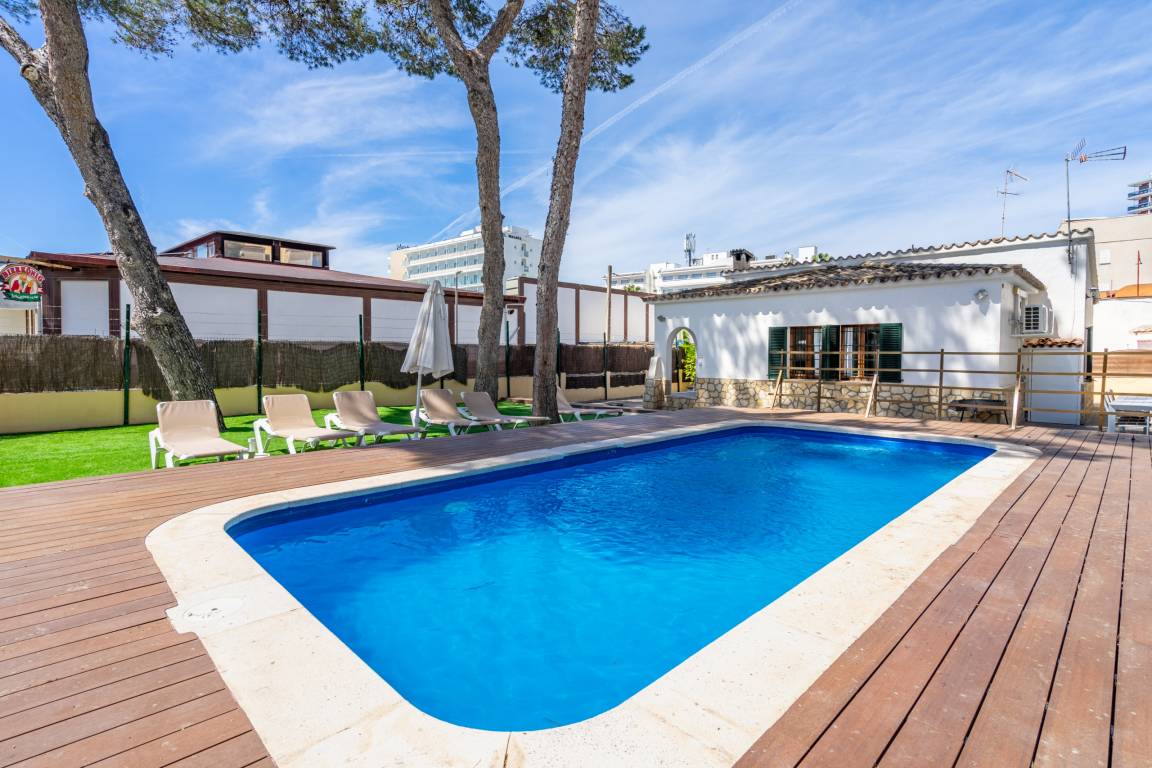 90 M² Villa ∙ 4 Schlafzimmer ∙ 8 Gäste - Palma