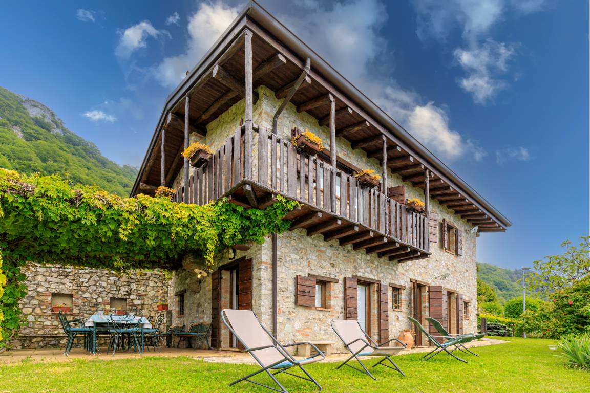 250 M² Villa ∙ 3 Habitaciones ∙ 4 Huéspedes - Toscolano-Maderno