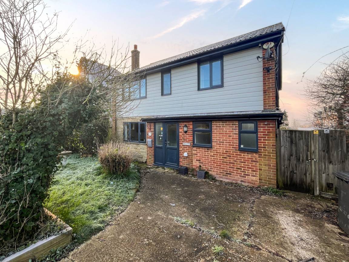 Cottage ∙ 5 Bedrooms ∙ 10 Guests - Whitstable