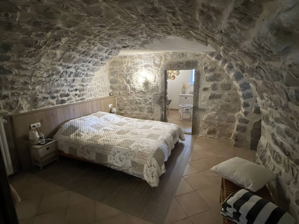 32 M² Chambre D'hôtes ∙ 1 Chambre ∙ 2 Personnes - Ruoms