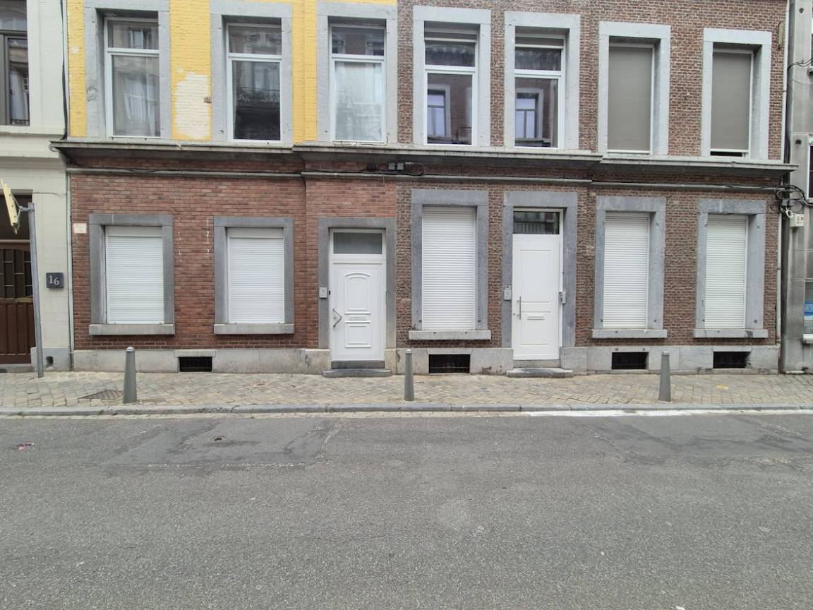 Chambre Privée ∙ 1 Chambre ∙ 10 Personnes - Herstal