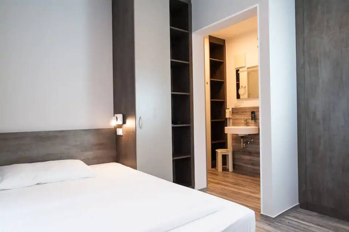 24 M² Ferienhaus ∙ 1 Schlafzimmer ∙ 1 Gast - München
