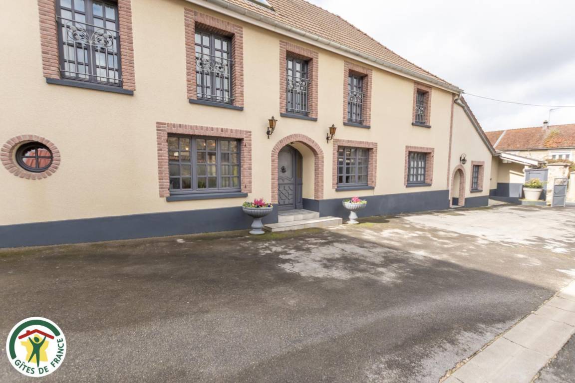 200 M² Gîte ∙ 5 Quartos ∙ 10 Hóspedes - Épernay