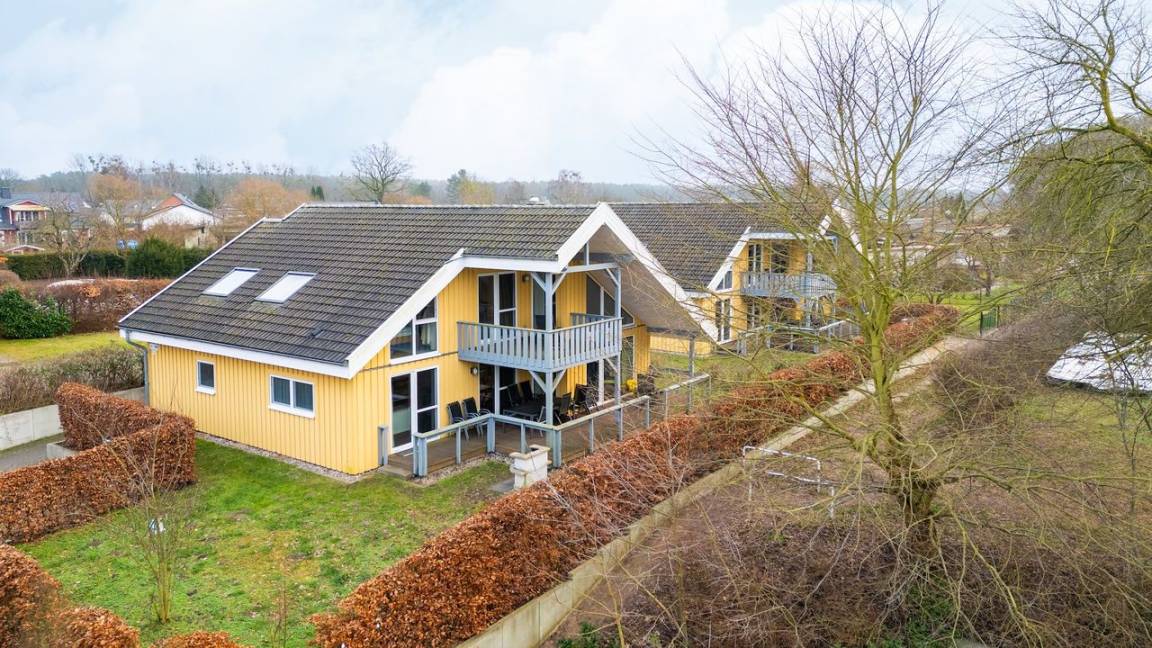 142 M² Ferienhaus ∙ 4 Schlafzimmer ∙ 8 Gäste - Mecklenburgische Seenplatte