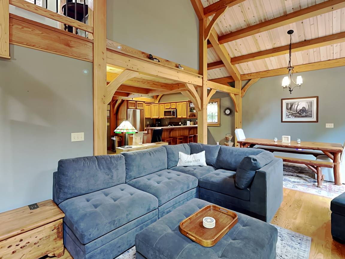 120 M² House ∙ 4 Bedrooms ∙ 8 Guests - Oakland, MD