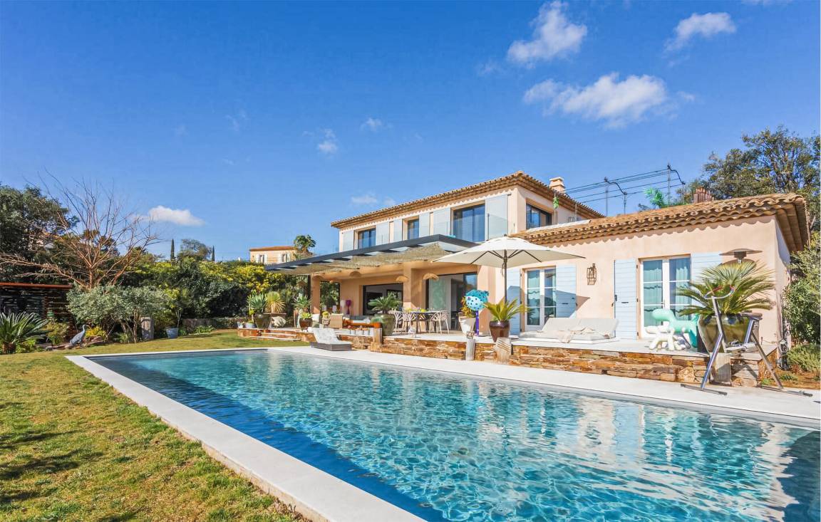 250 M² House ∙ 4 Bedrooms ∙ 8 Guests - Grimaud