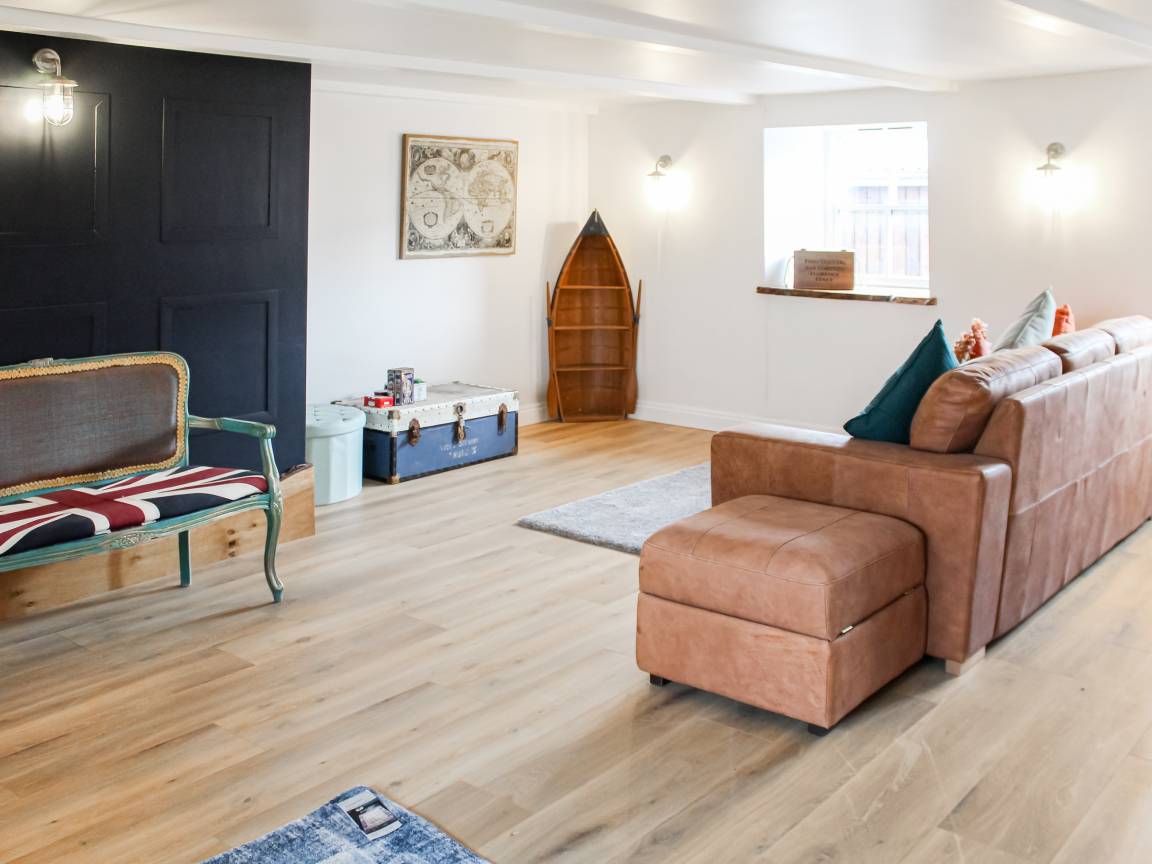 코티지 (자연 속의 작은 별장) ∙ 침실 4개 ∙ 게스트 8명 - 콘월