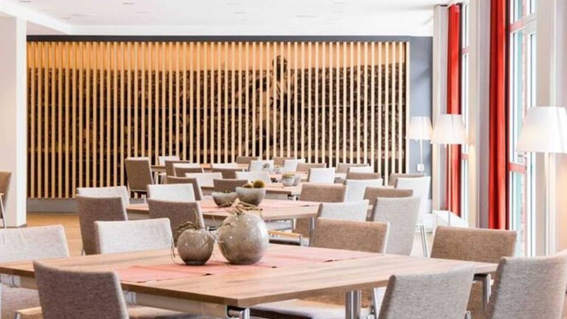 15 M² Hotel ∙ 1 Schlafzimmer ∙ 3 Gäste - Halberstadt