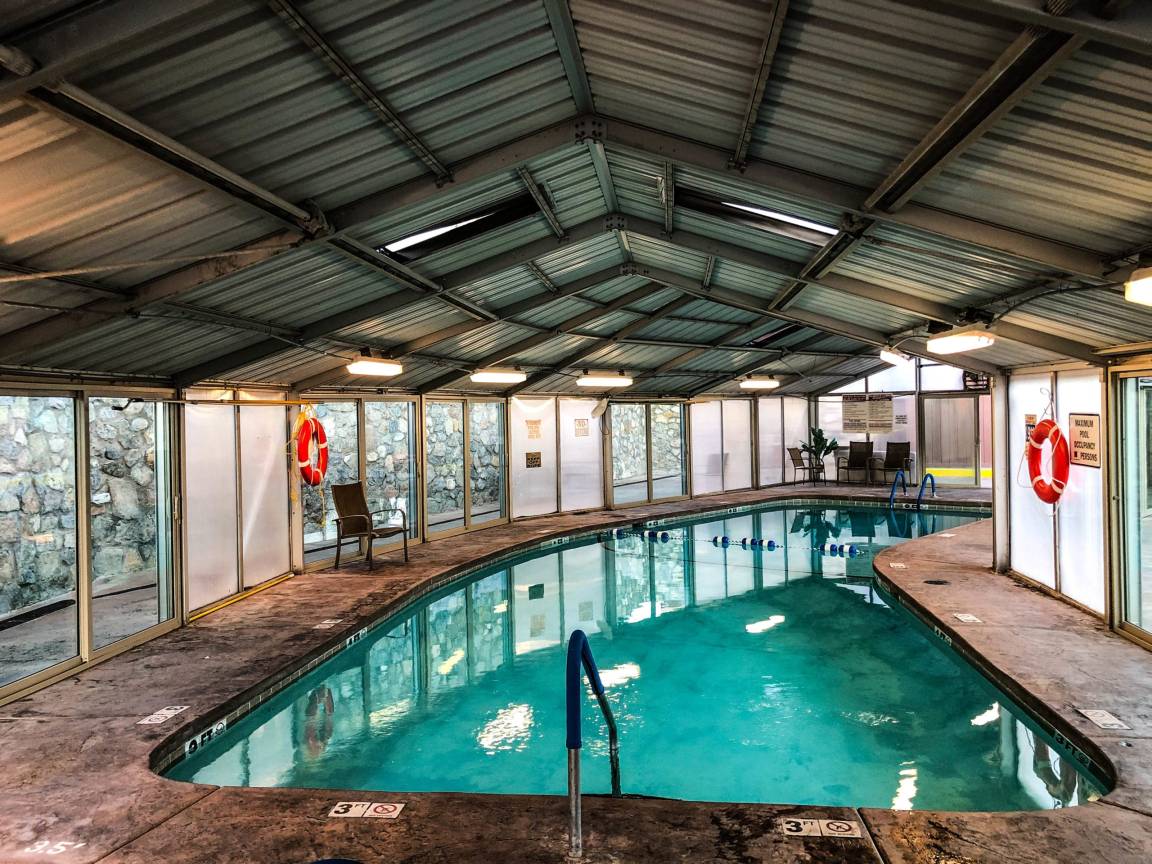 Condo ∙ 2 Bedrooms ∙ 6 Guests - Ruidoso, NM