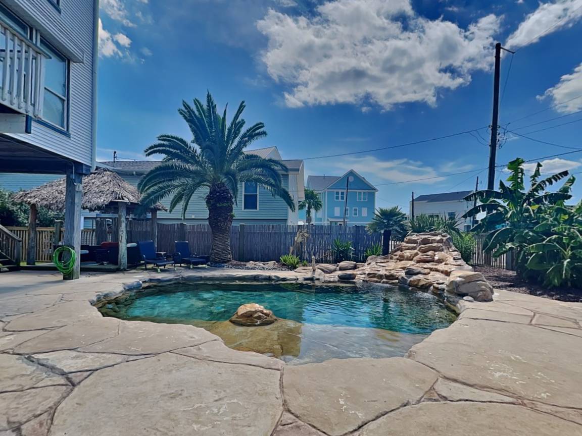 163 M² House ∙ 3 Bedrooms ∙ 7 Guests - Jamaica Beach, Galveston