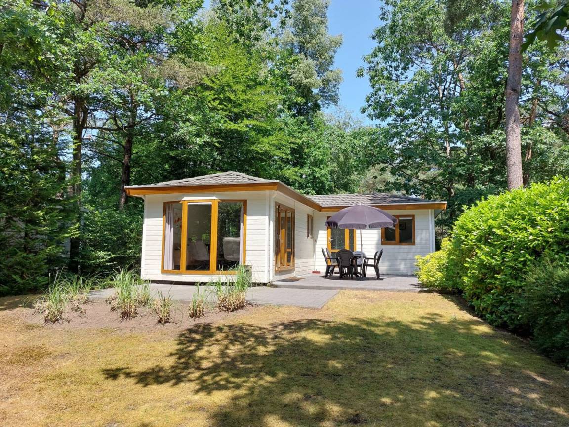 65 M² Huis ∙ 1 Slaapkamer ∙ 6 Gasten - Brummen