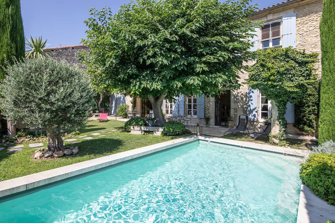 180 M² Maison De Vacances ∙ 3 Chambres ∙ 6 Personnes - Avignon