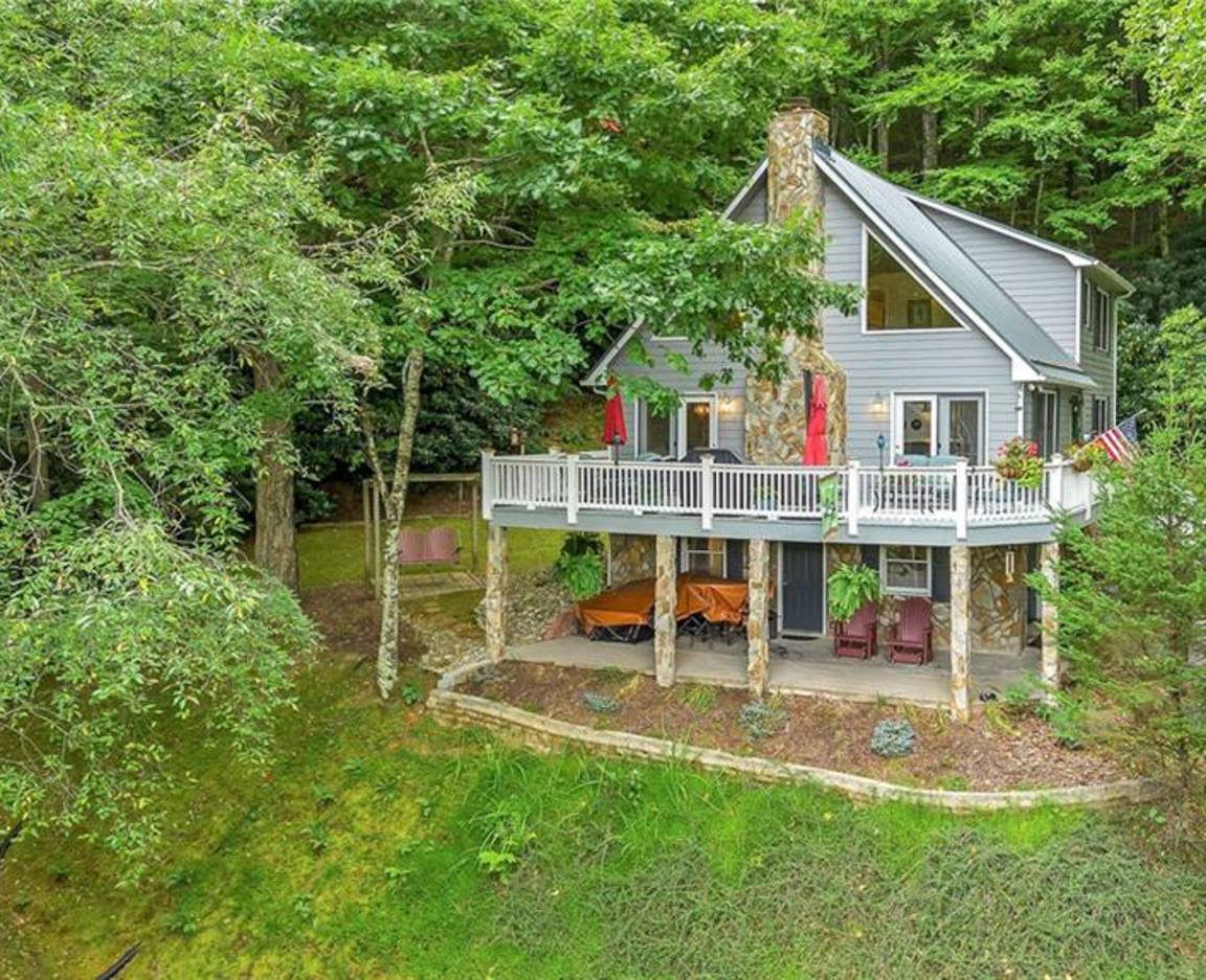 150 M² House ∙ 3 Bedrooms ∙ 6 Guests - West Jefferson, NC