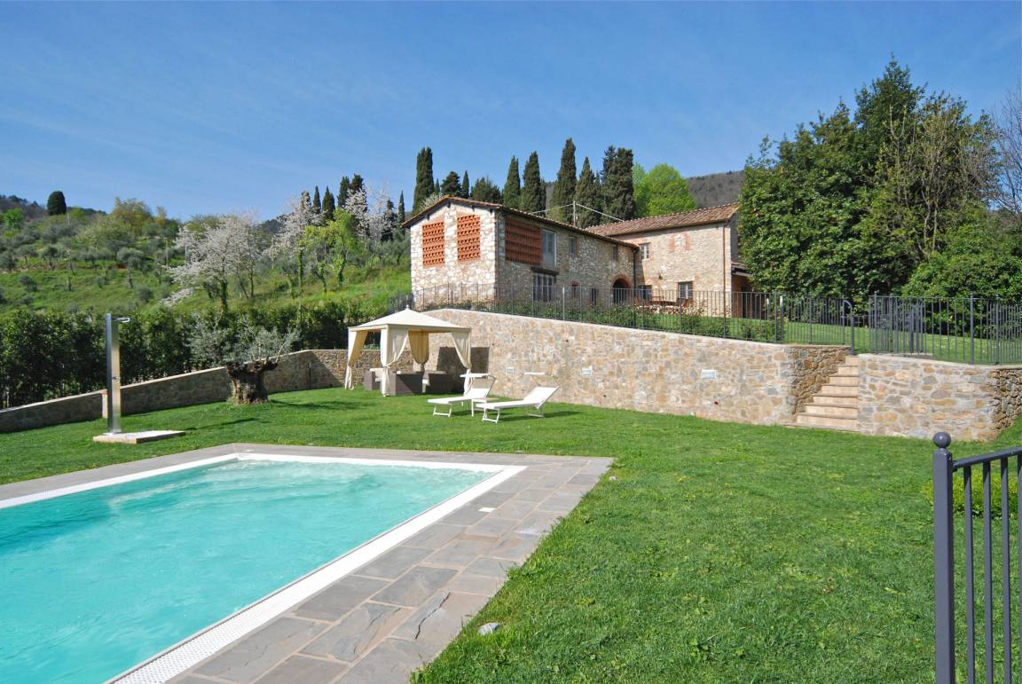 250 M² Villa ∙ 6 Bedrooms ∙ 10 Guests - Lucca