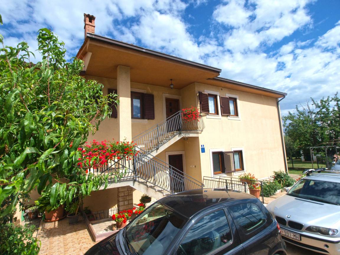 75 M² Apartamento ∙ 2 Habitaciones ∙ 4 Huéspedes - Poreč