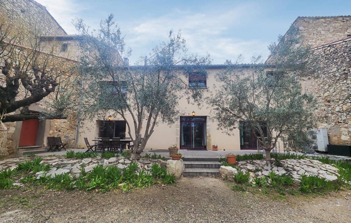 200 M² Maison De Vacances ∙ 4 Chambres ∙ 8 Personnes - Roquebrun