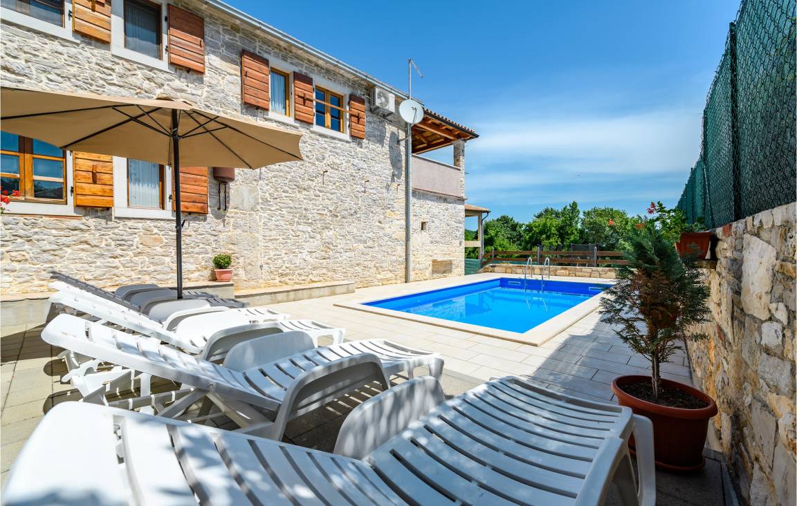 75 M² Maison De Vacances ∙ 2 Chambres ∙ 6 Personnes - Labin