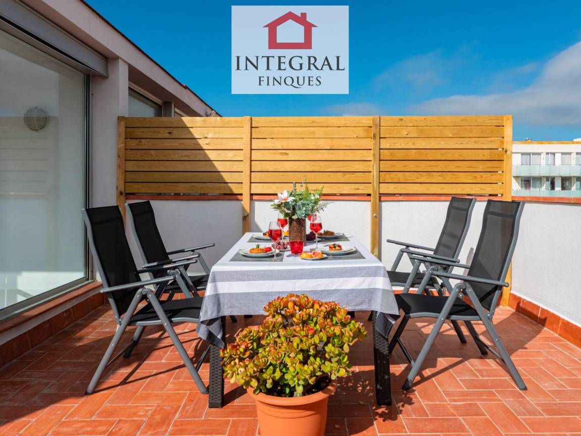 75 M² Apartment ∙ 2 Bedrooms ∙ 4 Guests - Palamós