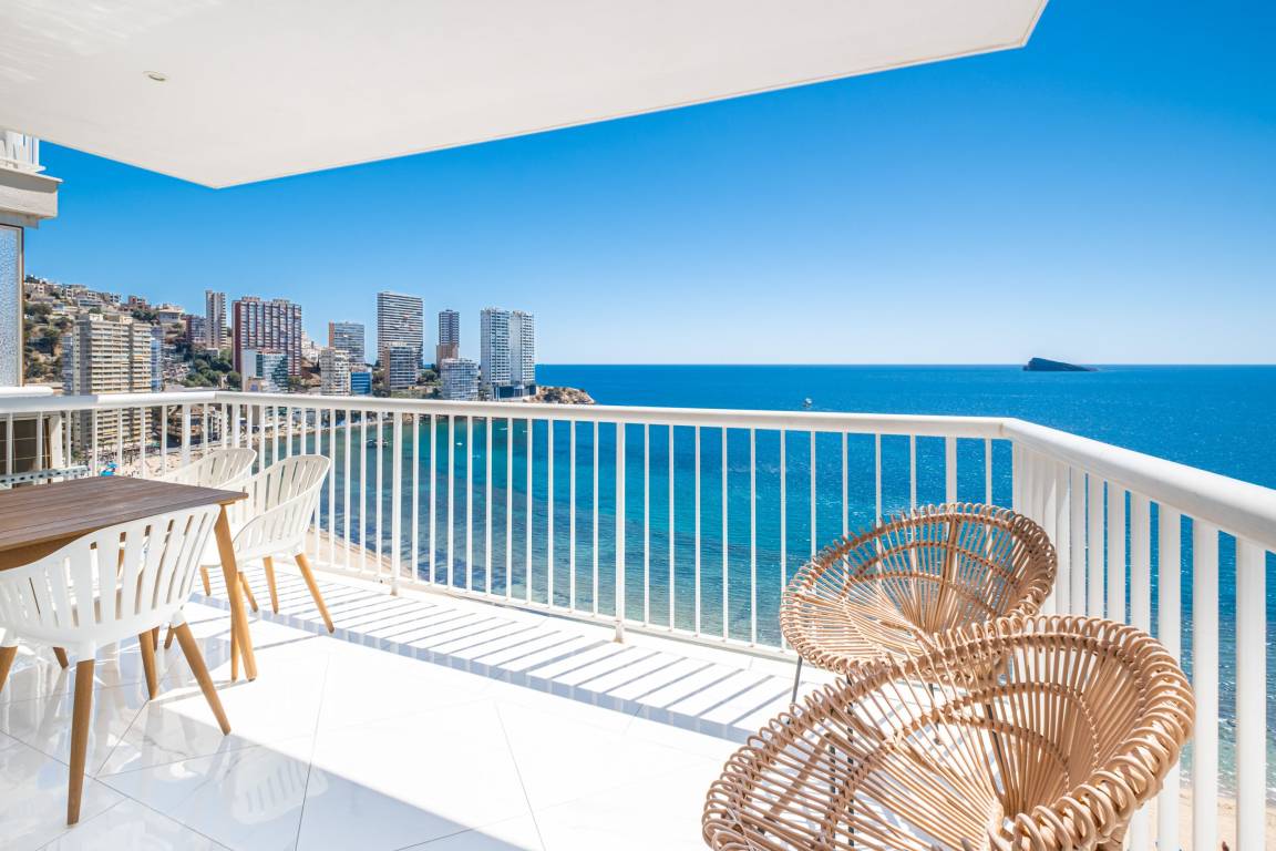 70 M² Ferienwohnung ∙ 2 Schlafzimmer ∙ 5 Gäste - Benidorm