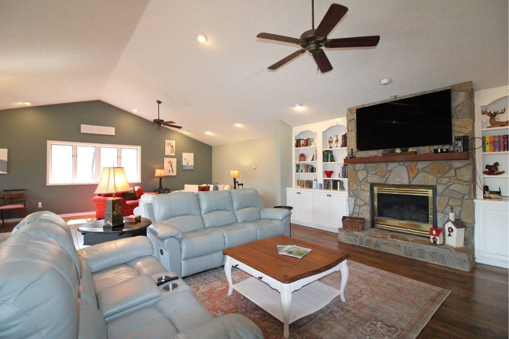 403 M² House ∙ 6 Bedrooms ∙ 12 Guests - Lake Lure, NC