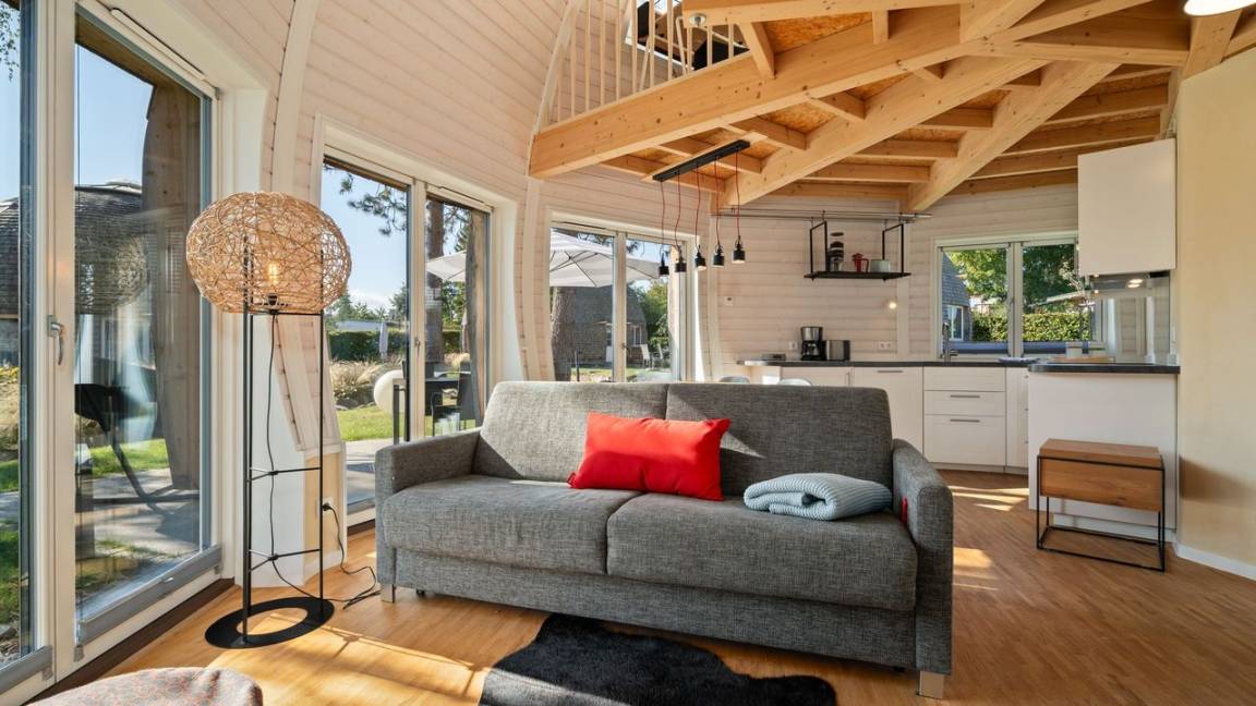 68 M² Ferienhaus ∙ 1 Schlafzimmer ∙ 4 Gäste - Neubrandenburg