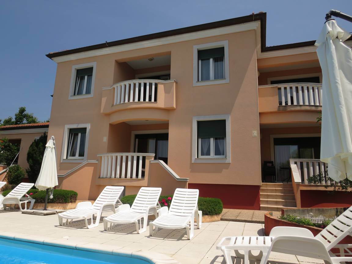 48 M² Apartment ∙ 2 Bedrooms ∙ 4 Guests - Zadar