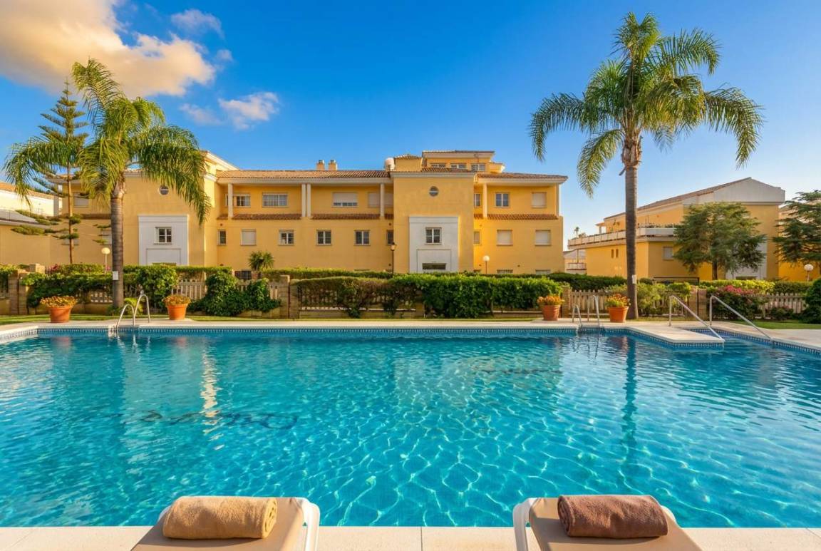 123 M² Apartamento ∙ 2 Habitaciones ∙ 6 Huéspedes - Marbella