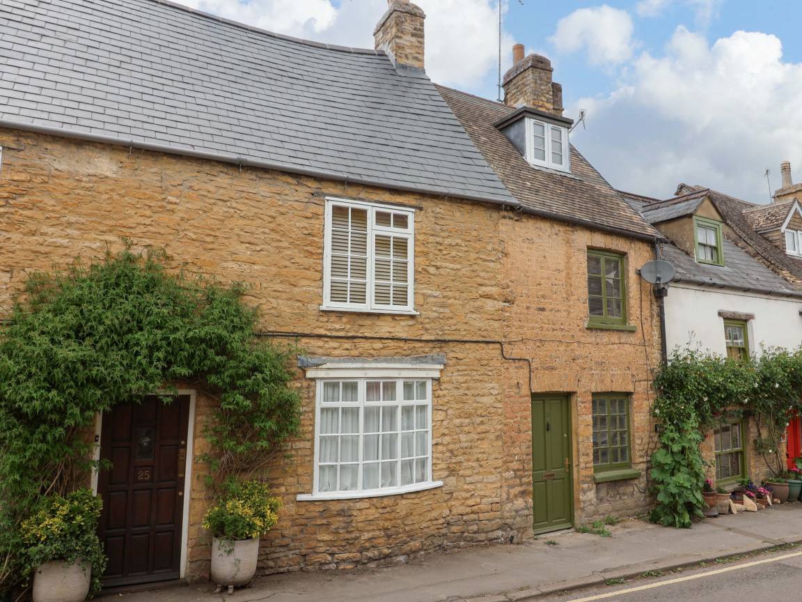Cottage ∙ 2 Bedrooms ∙ 4 Guests - Chipping Norton