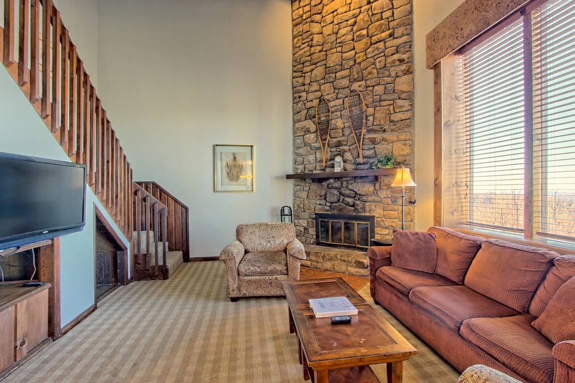 Condo ∙ 2 Bedrooms ∙ 8 Guests - Linville, NC