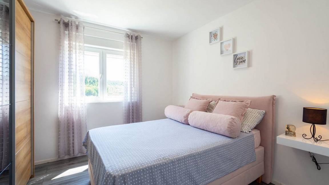 114 M² Apartment ∙ 3 Bedrooms ∙ 8 Guests - Omiš